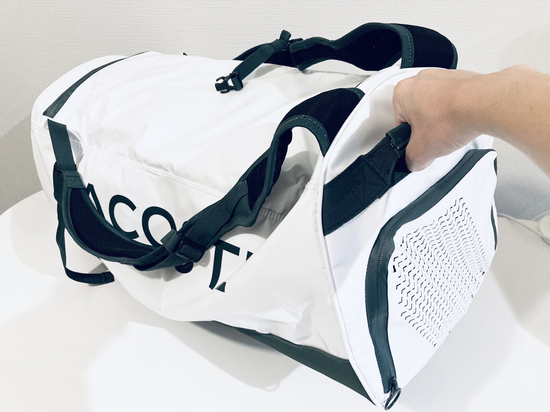 ラコステのラケットバッグが最高だった理由と実際の使用感レビュー